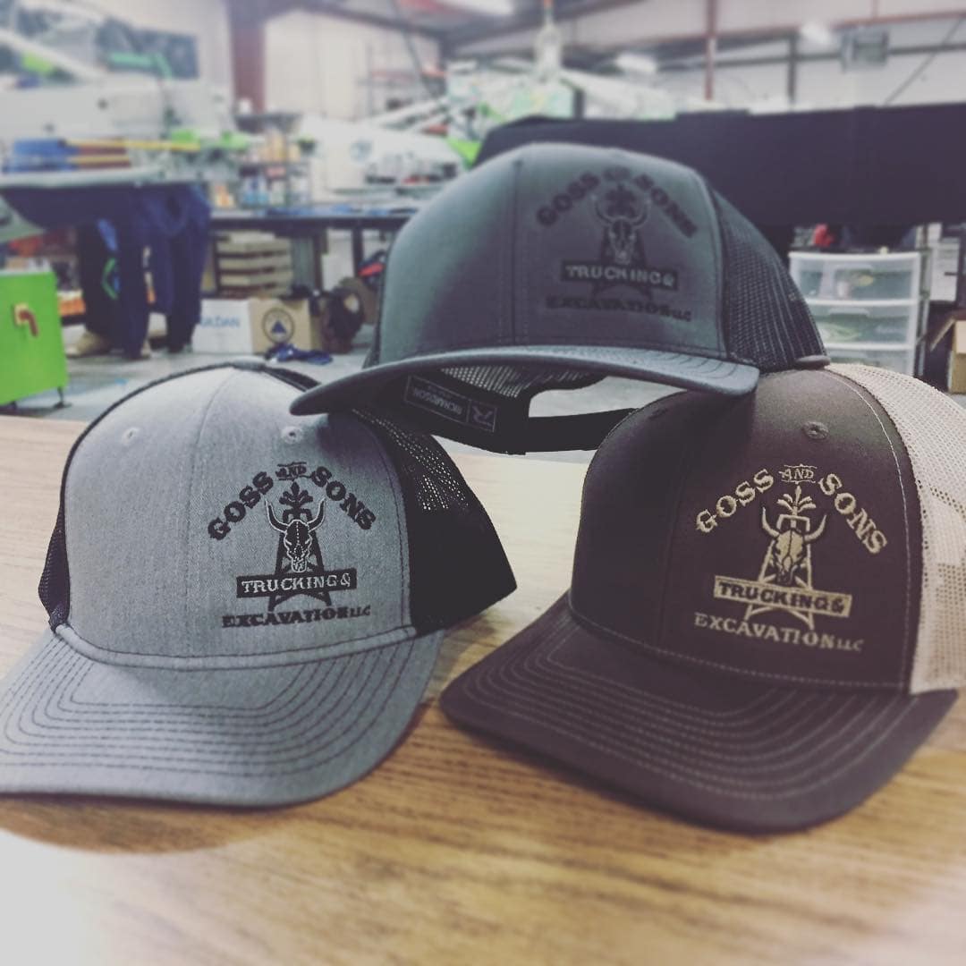 Different Color Thread And Hat Color Embroidery - Kick Print